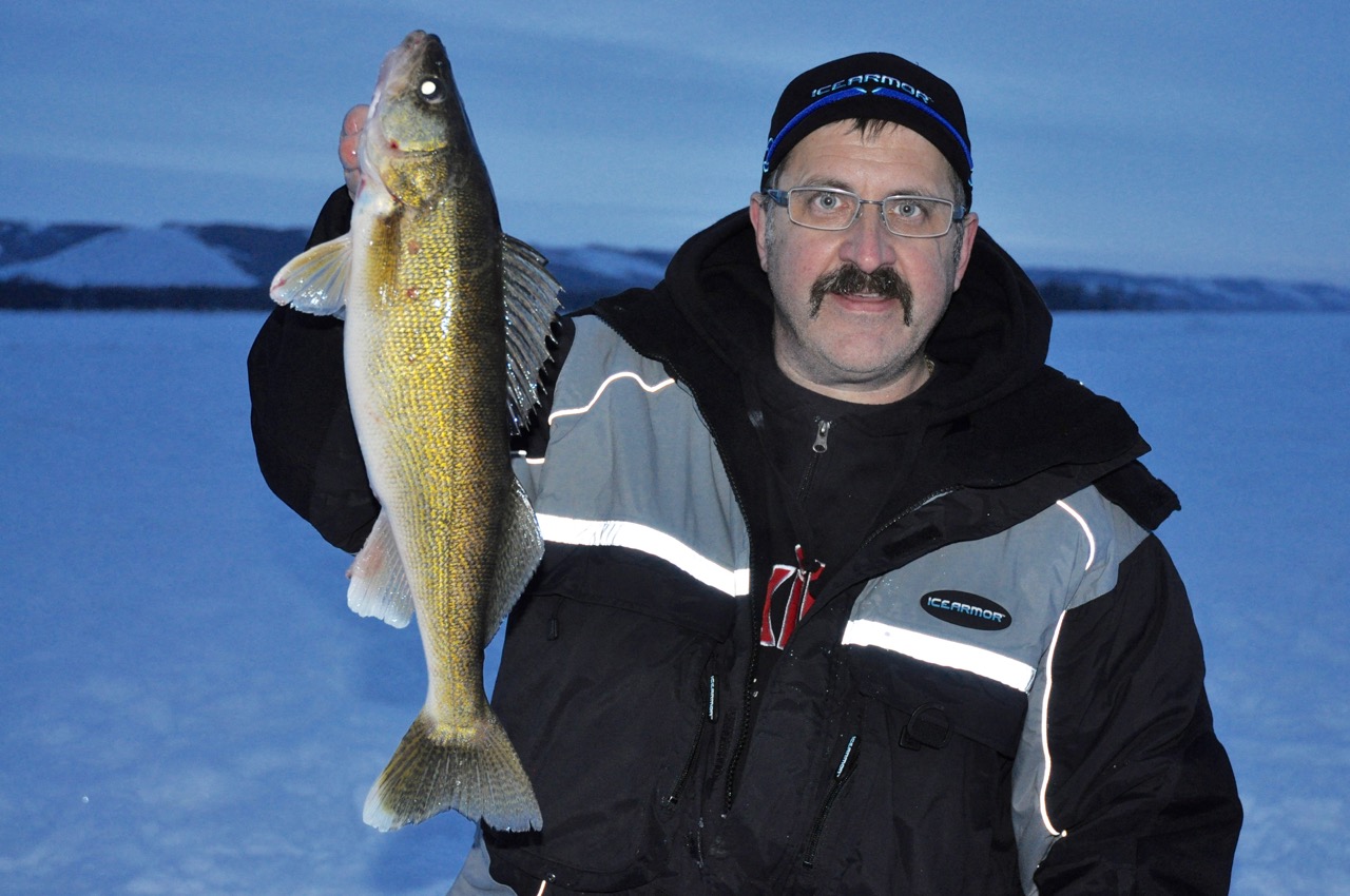 Ice-fishing Friday: How to run-and-gun for big winter walleye • Page 2 ...