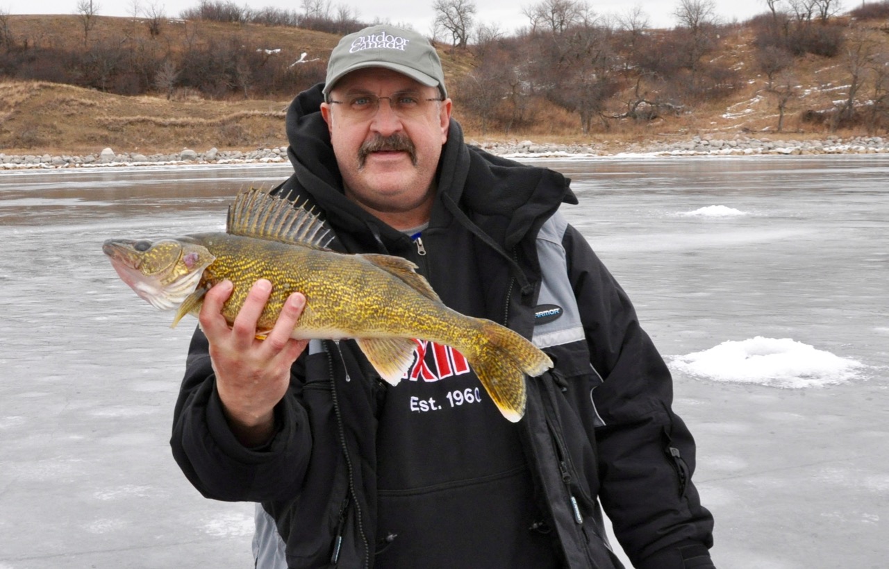 Ice-fishing Friday: How to run-and-gun for big winter walleye • Page 4 ...