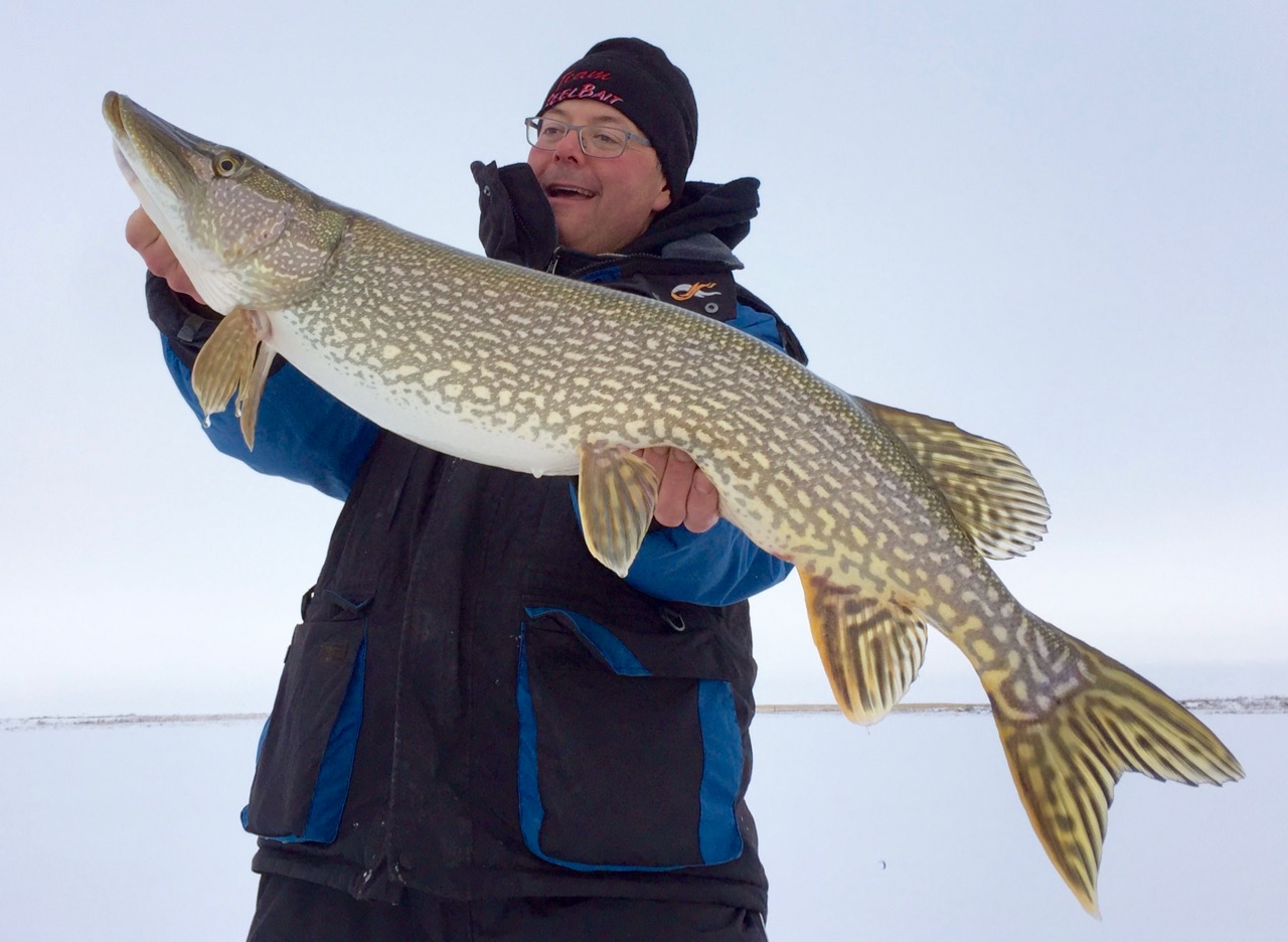 3 cool Canadian fishing getaways for this winter • Outdoor Canada