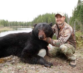 9 expert bear-hunting tips from outdoor TV host Keith Beasley • Outdoor ...