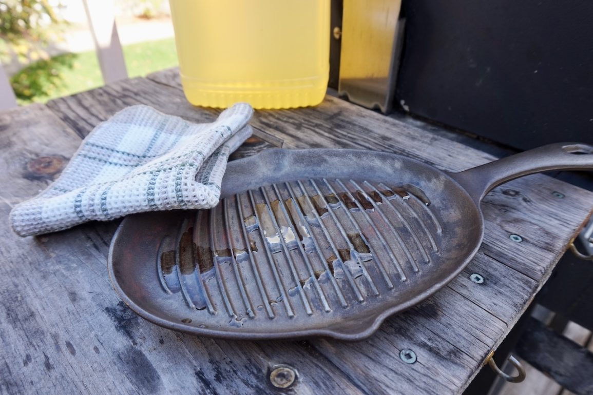 4 simple steps to restore rusty cast-iron cookware to its non-stick ...