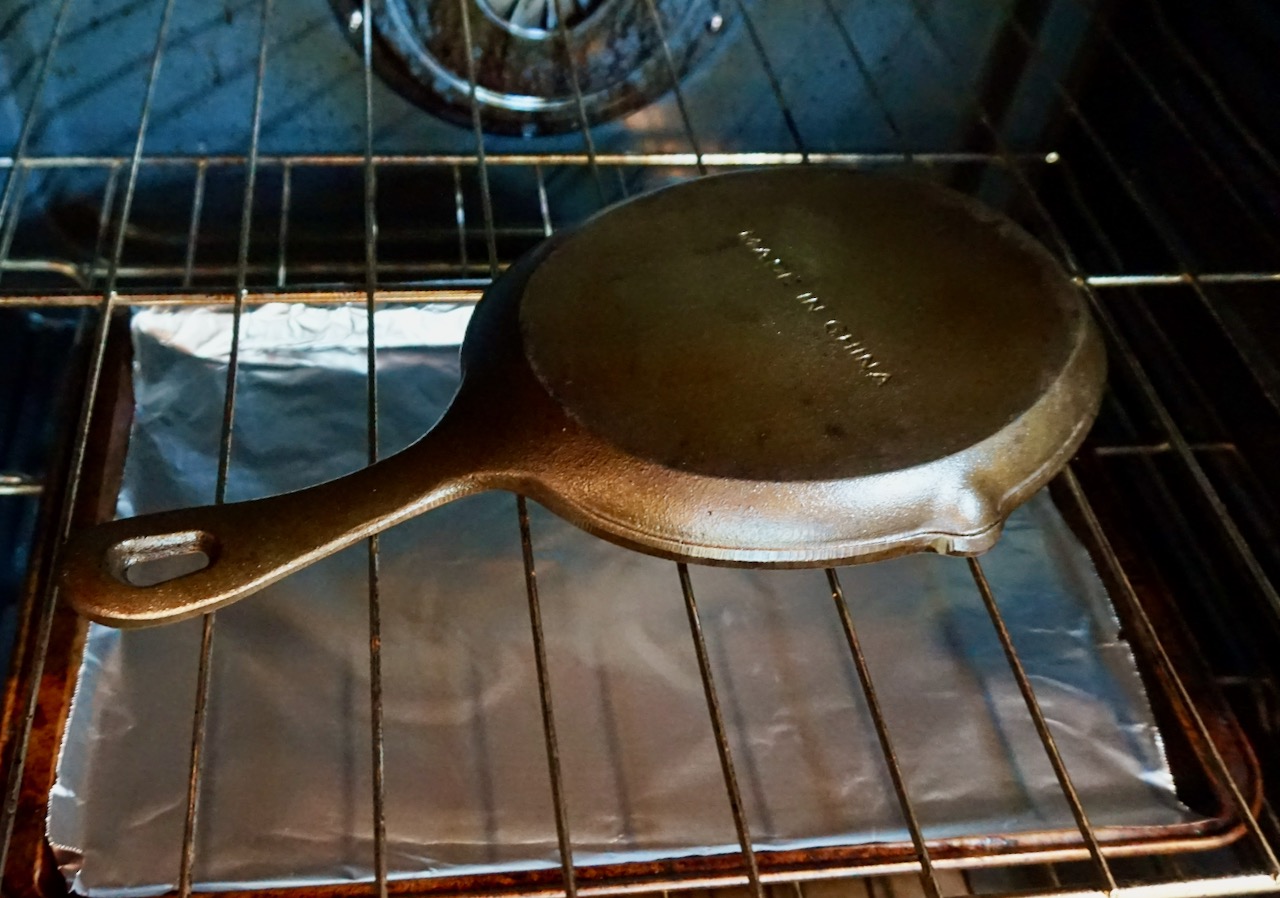 4 simple steps to restore rusty cast-iron cookware to its non-stick ...