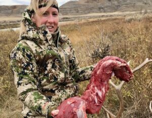 A Canadian hunting guide shares 5 tips for field-dressing big game ...