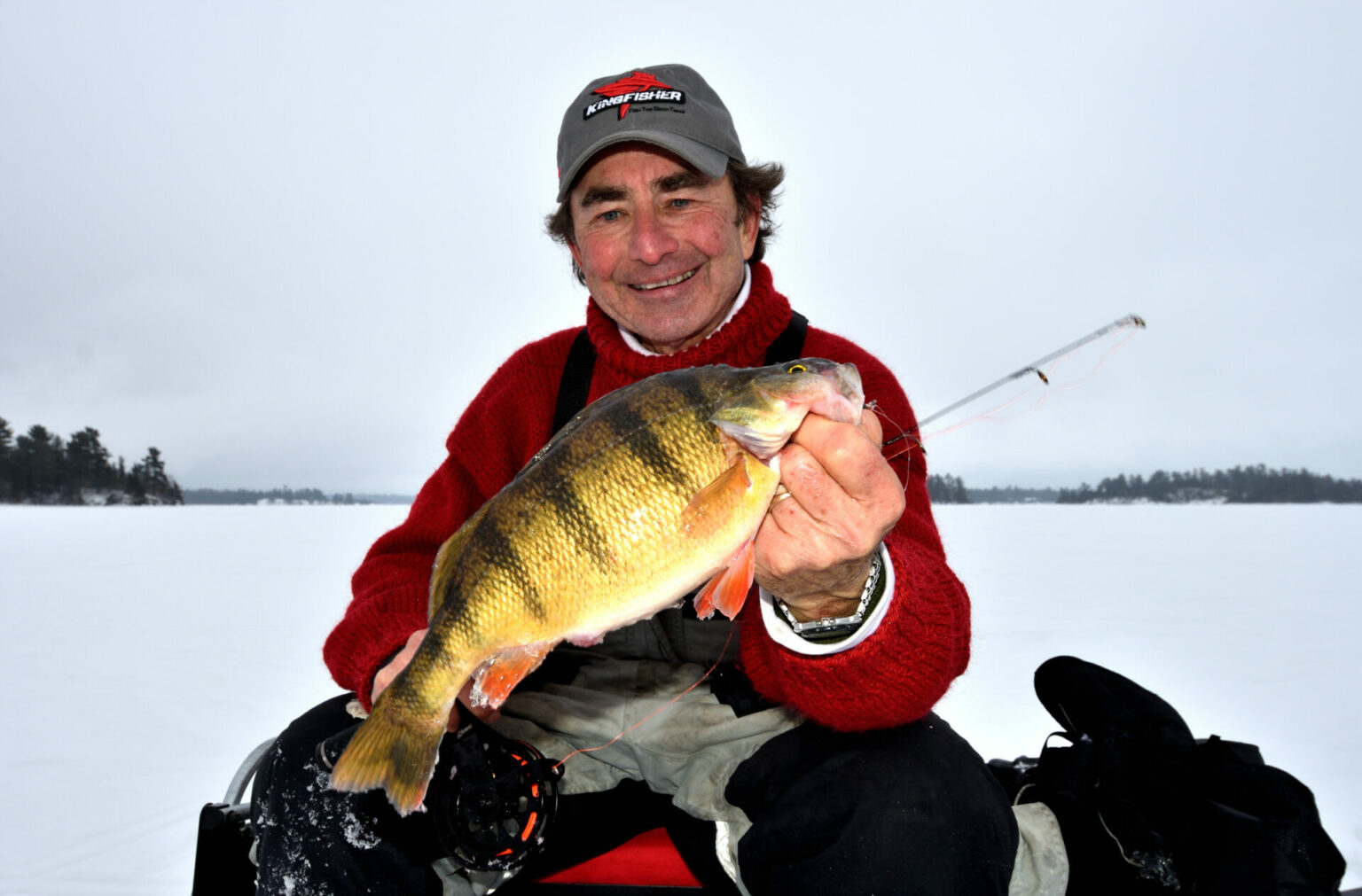 Fishing for walleye in clear water • Outdoor Canada