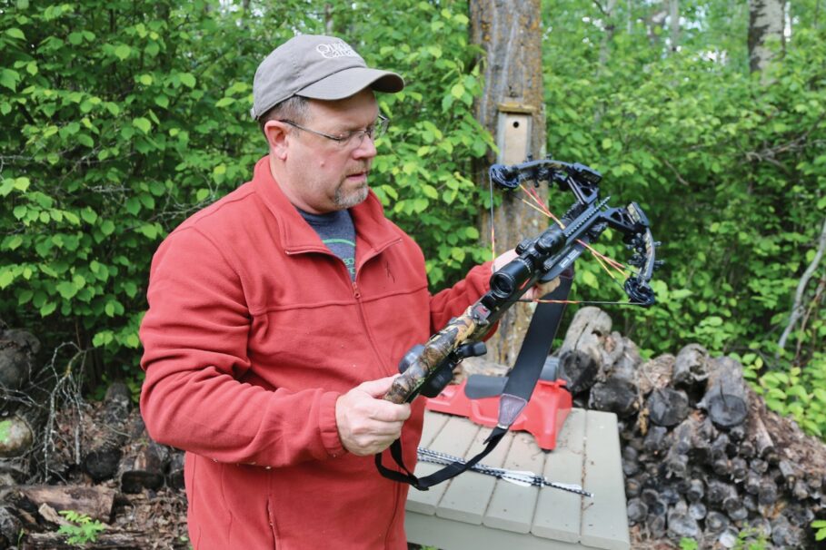 A step-by-step guide to hunting snowshoe hares in winter • Outdoor Canada