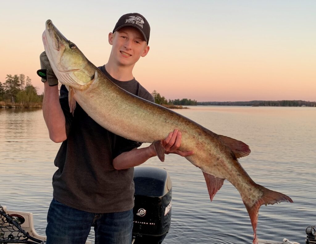 Outdoor Canada’s 50 best tips, secrets and tactics for catching monster muskies • Page 2 of 6 ...