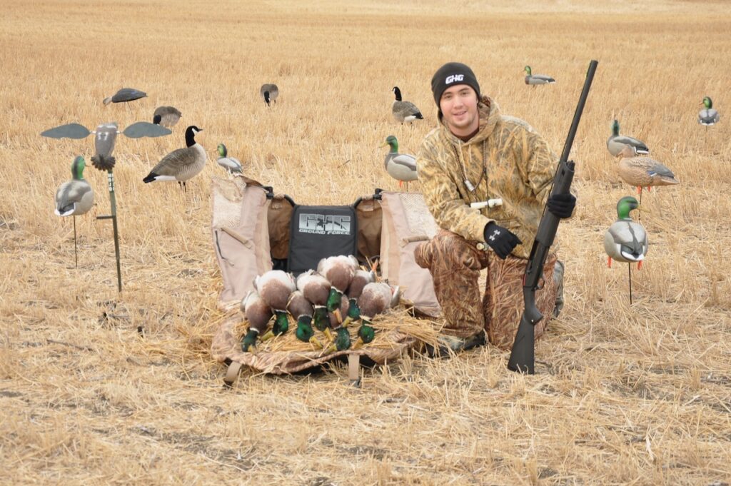 How to hunt dabbling ducks on dry land: 6 expert tips for scouting ...