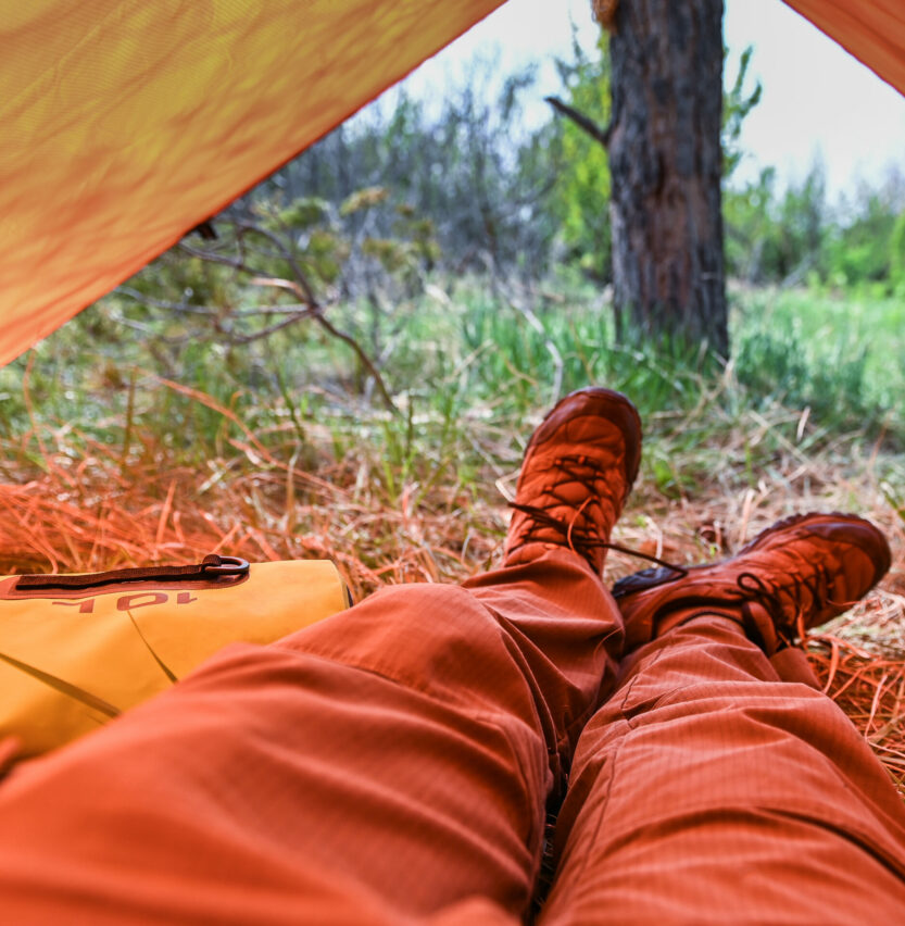 Proven practical tips for erecting a tarp • Outdoor Canada