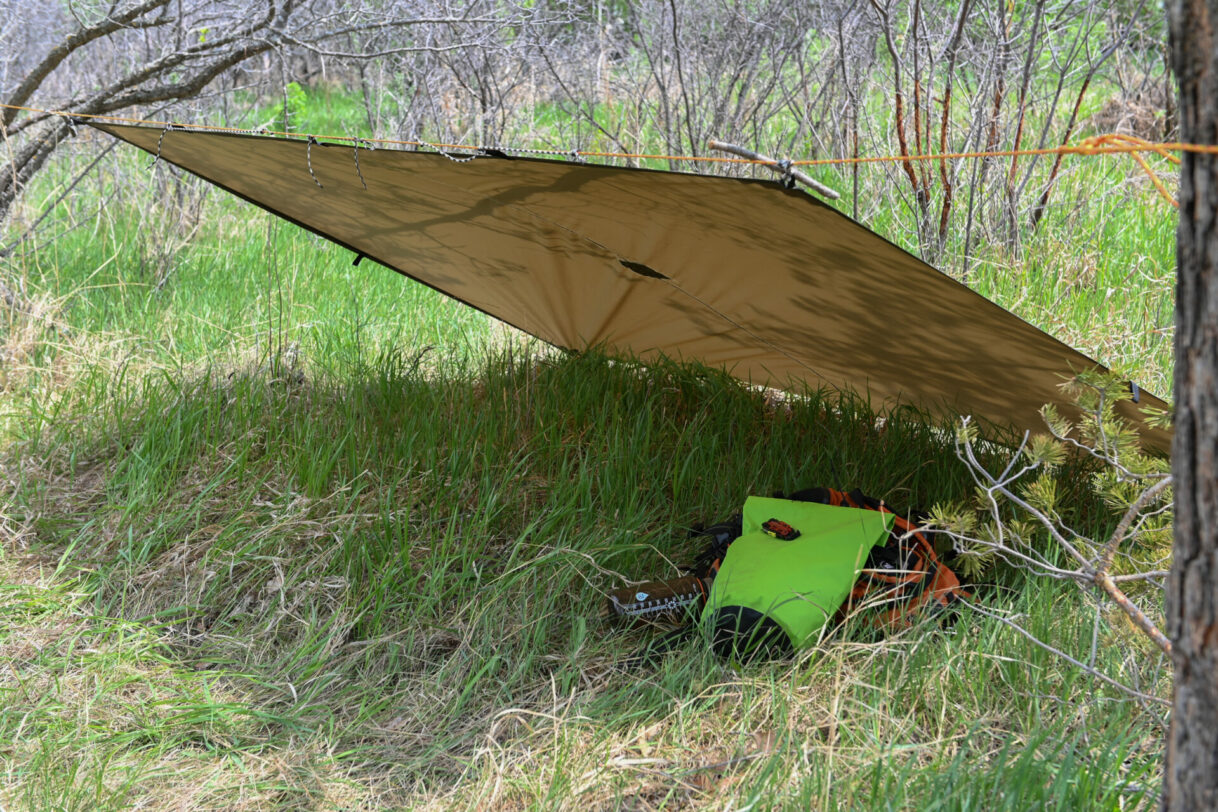 Proven practical tips for erecting a tarp • Outdoor Canada