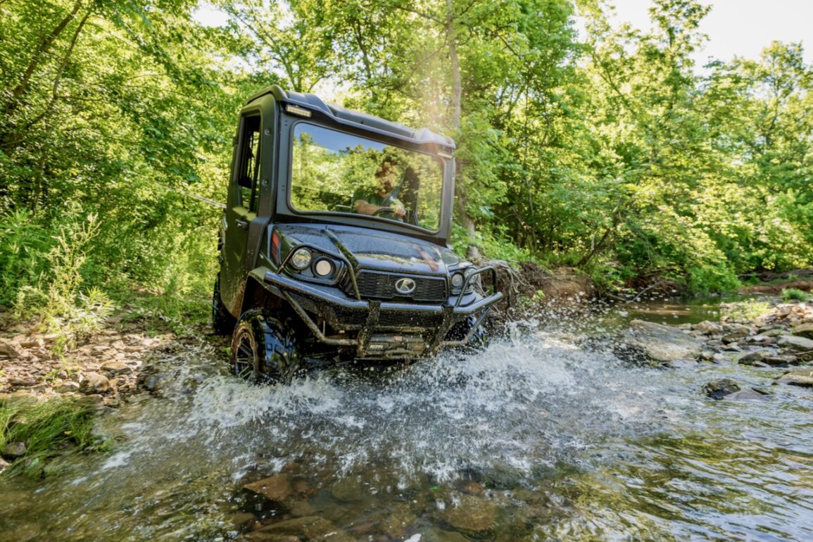 How to troll from a canoe • Outdoor Canada