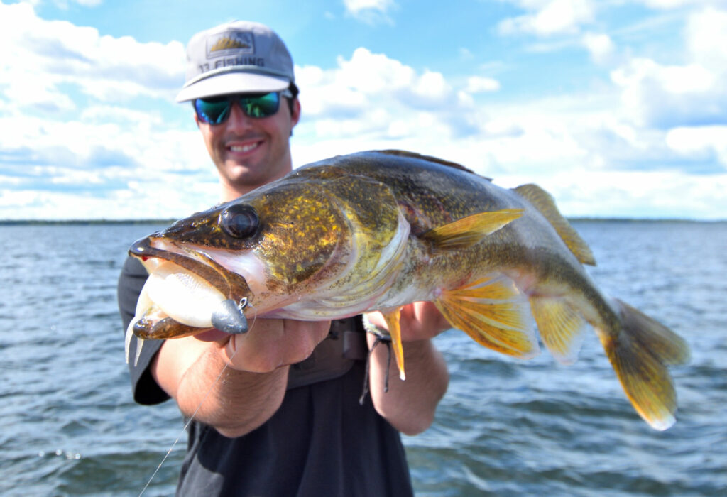 How to rig an anchovy for salmon and trout • Outdoor Canada